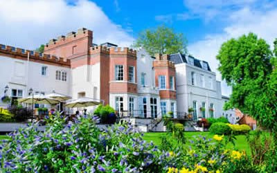 Buckinghamshire wedding photographer | Mark Sisley Photography